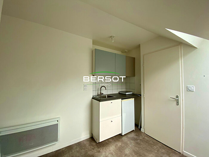 Besançon, Boucle, Chapelle des Buis : Appartement 1 pièce à louer