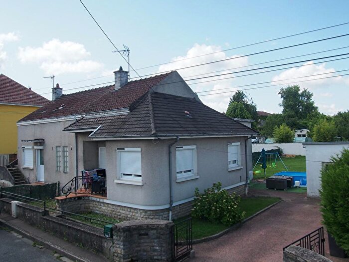 Maison à vendre - Montceau-les-Mines, Bellevue - 7 pièces - 3 chambres