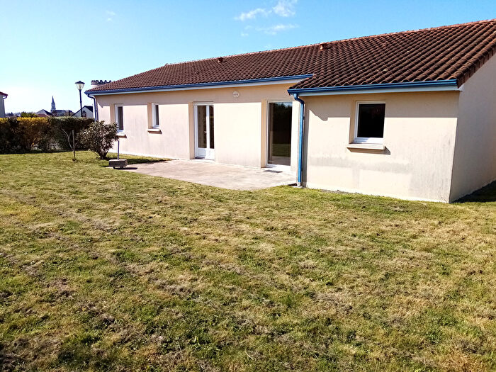 Maison à louer - Chemillé - 4 pièces - 3 chambres