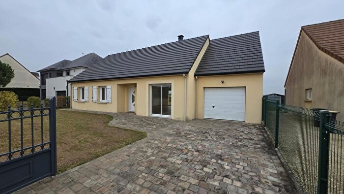 Maison 5 pièces à Champhol, à louer