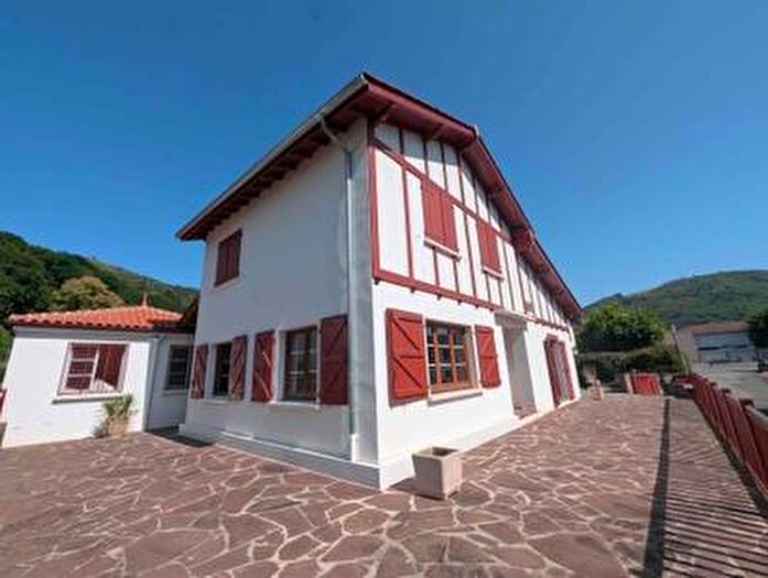 Maison 5 pièces à louer - Saint-Martin-d'Arrossa