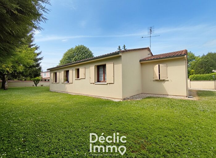 Maison 5 pièces à Barbezieux-Saint-Hilaire, à vendre