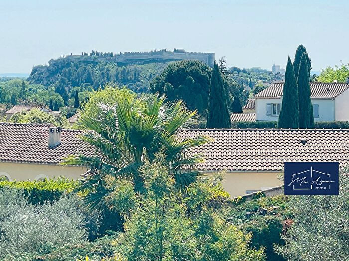 Villeneuve-lès-Avignon, Le Grès, Perrières : Maison 7 pièces à vendre