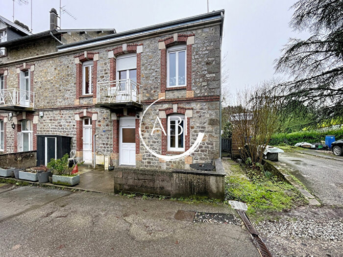 Appartement à vendre - Bagnoles-de-lOrne - 3 pièces - 2 chambres