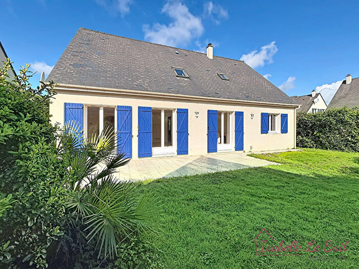 Maison 9 pièces à Bruz, Golf, La Giraudais, à vendre