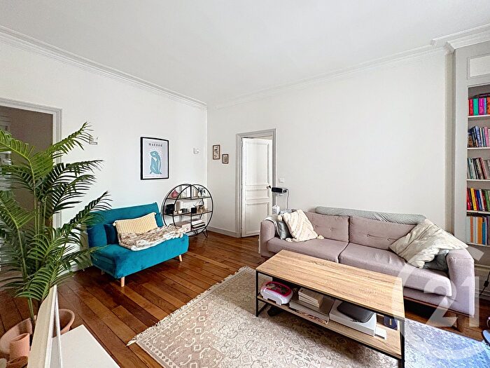 Paris 18ème, Montmartre, Sacré Coeur, Abbesses - Appartement 3 pièces à vendre