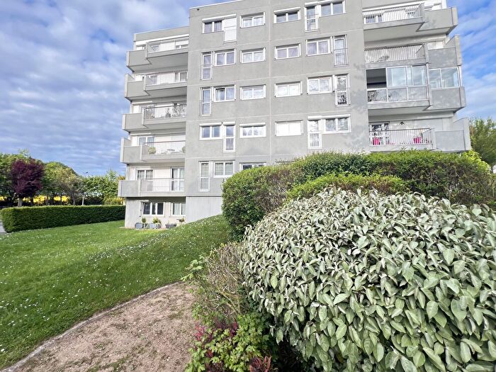 Appartement 2 pièces à Plaisir, Ebisoires, à vendre
