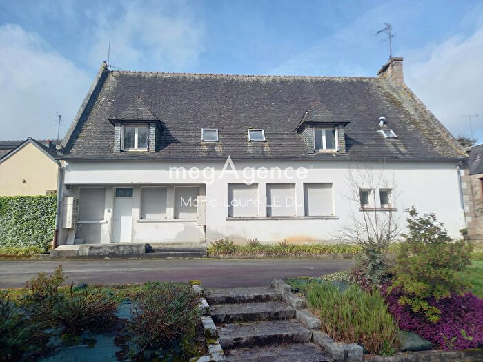 Maison à vendre - Guerlesquin - 12 pièces - 4 chambres