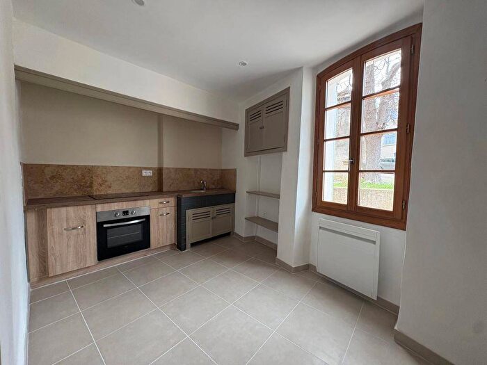 Appartement à louer - Allemagne-en-Provence - 2 pièces - 1 chambre