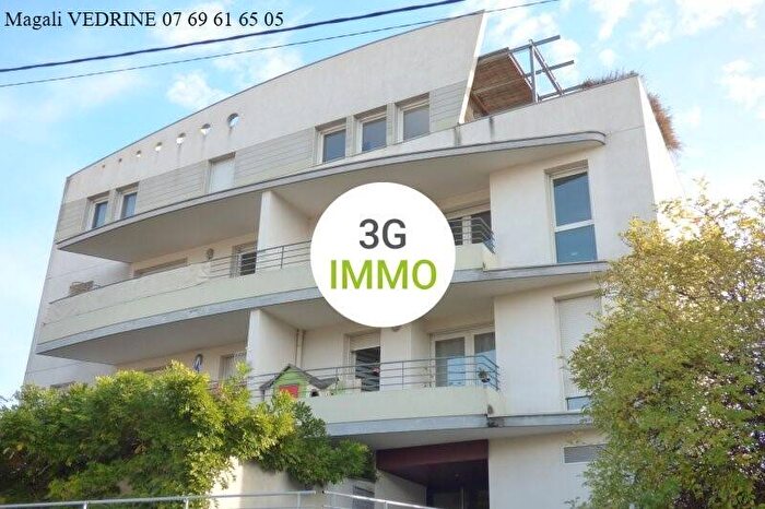 Appartement à louer - Bergougnan, Clermont-Ferrand - 3 pièces - 2 chambres