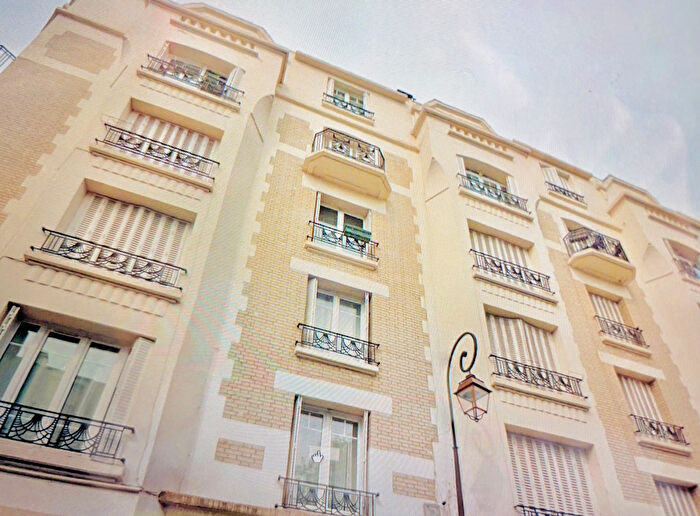 Appartement à vendre - Enghien-les-Bains - 3 pièces - 2 chambres