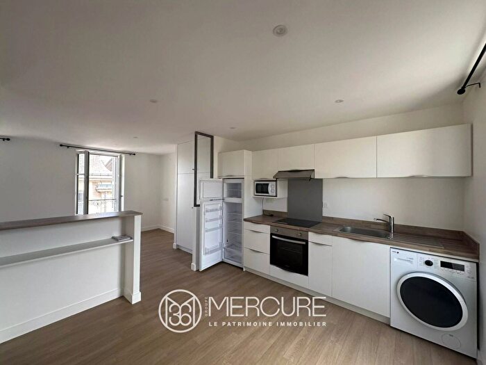 Appartement à louer - Trois Quartiers-Centre Ville, Poitiers - 2 pièces - 1 chambre