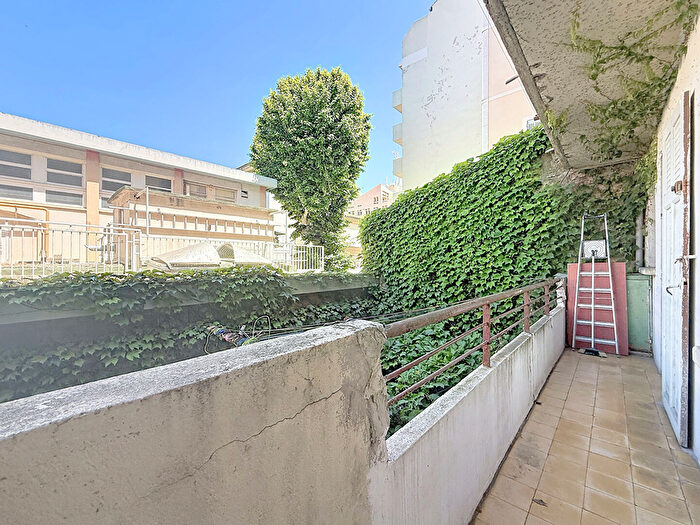 Appartement 3 pièces à vendre à Toulon, Place dArmes