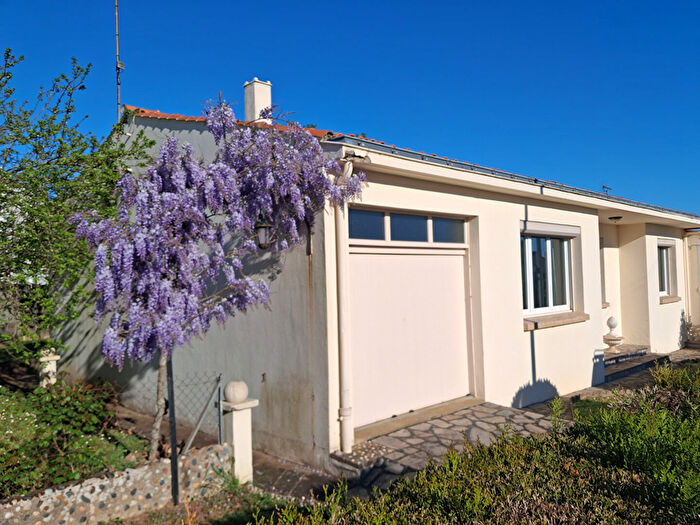 Maison 5 pièces à vendre à La Roche-sur-Yon, Pyramides, Jean-Yole