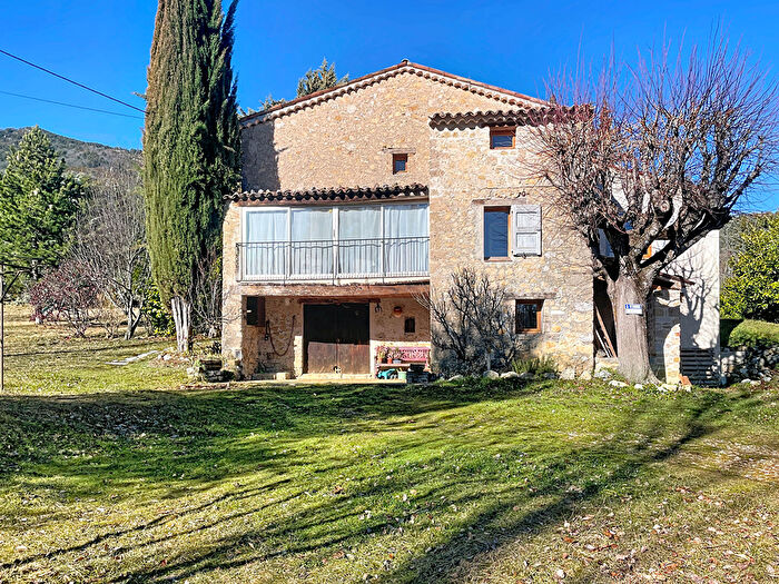 Maison à vendre - La Palud-sur-Verdon - 5 pièces - 3 chambres