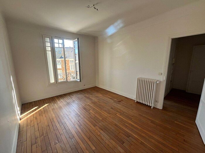 Appartement à louer - Chantiers, Versailles - 2 pièces - 1 chambre