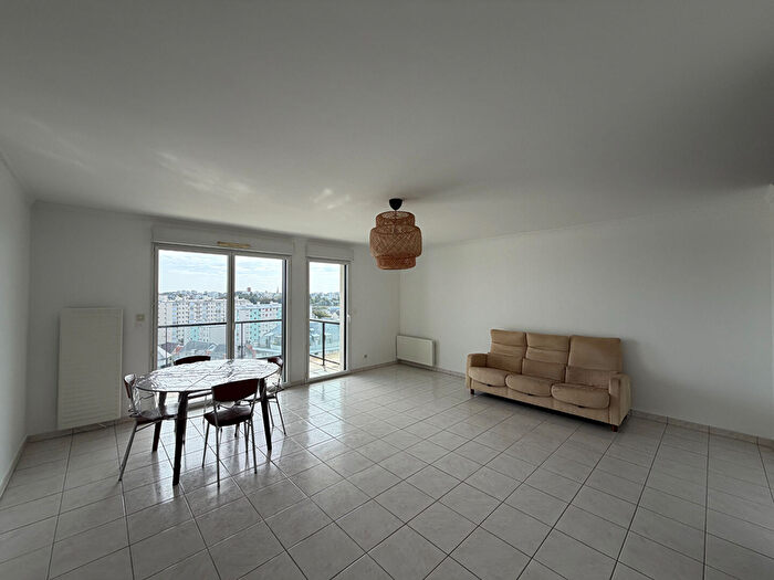 Appartement 3 pièces à louer - Quartiers Centre, Thabor, Oberthür