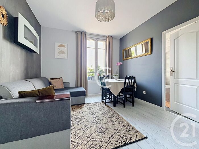 Montreuil, Branly, Boissière : Appartement 3 pièces à vendre