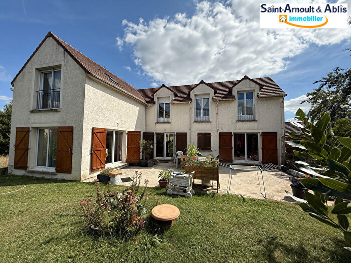 Maison à vendre - Saint-Arnoult-en-Yvelines - 8 pièces - 5 chambres
