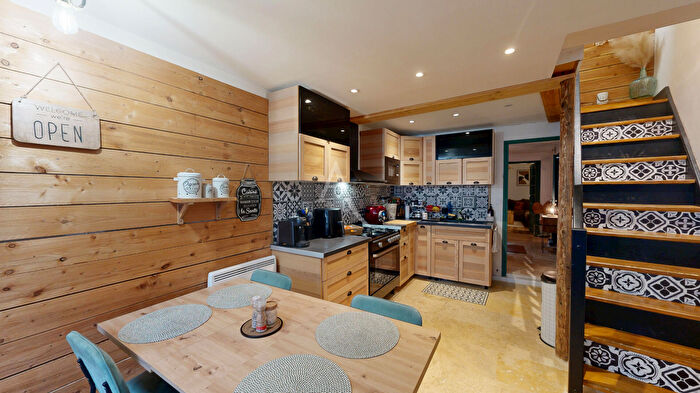 Maison à vendre - Villemoustaussou - 3 pièces - 2 chambres