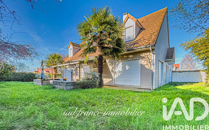 Maison à vendre - Orgeval - 7 pièces - 5 chambres