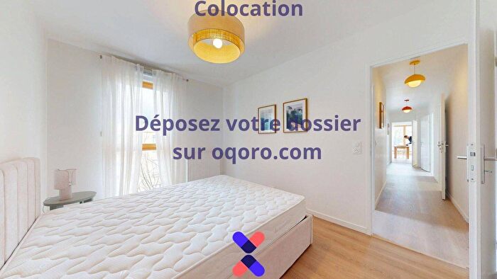 Appartement à louer - Varenne-Centre-Rive Charmante, Noisy-le-Grand - 5 pièces - 4 chambres