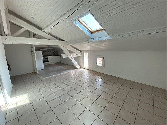 Appartement à louer - Allées Paul Riquet, Béziers - 3 pièces - 2 chambres