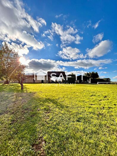 Maison à vendre - Gensac - 5 pièces - 4 chambres