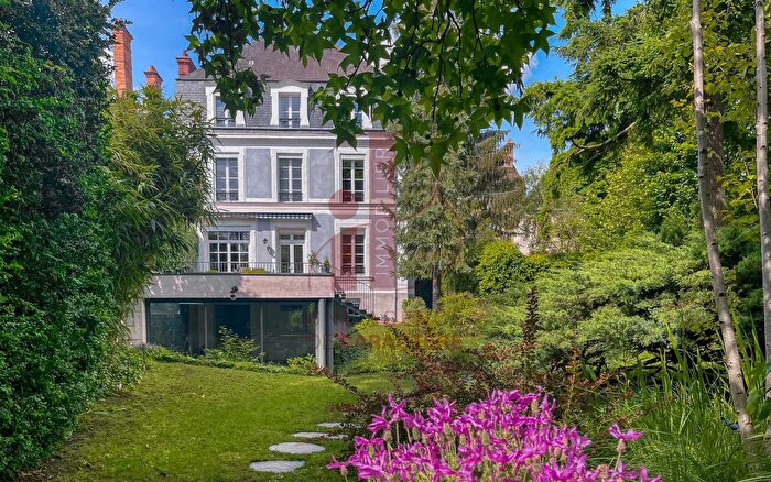 Maison à vendre - Fontainebleau, Provenceaux, Carmel - 11 pièces - 8 chambres