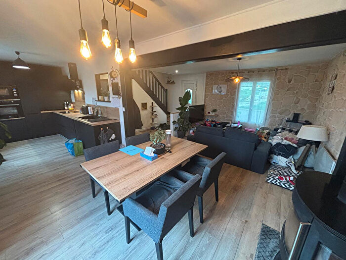 Maison à vendre - Gargenville - 5 pièces - 4 chambres