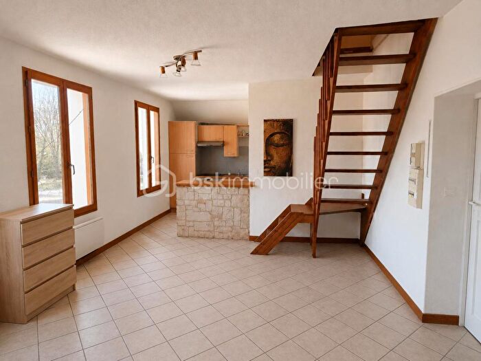 Appartement 2 pièces à Rumilly, Centre-ville, à vendre