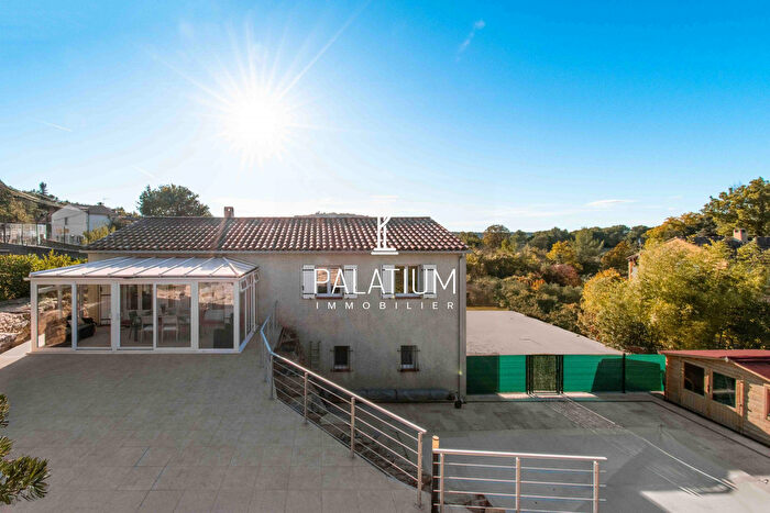 Maison à vendre - Saint-Julien - 7 pièces - 5 chambres