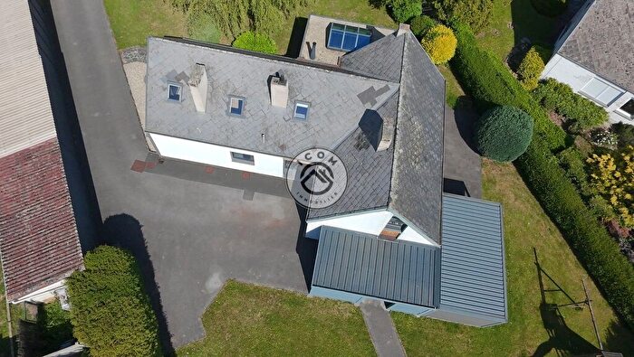 Leval : Maison 10 pièces à vendre