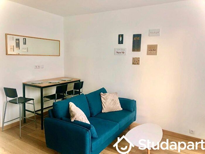 Appartement à louer - Plateau-Grèves-Europe-Gare du Stade-Fossés Jean, Colombes - 1 pièce - 1 chambre