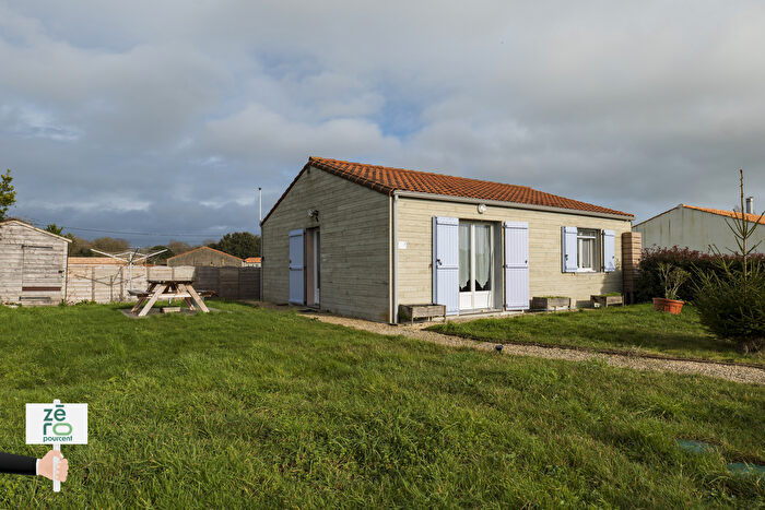Maison à vendre - Saint-Hilaire-la-Forêt - 3 pièces - 2 chambres