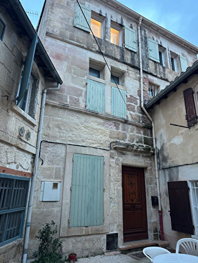Maison à vendre - Arles, Centre-ville - 5 pièces - 3 chambres