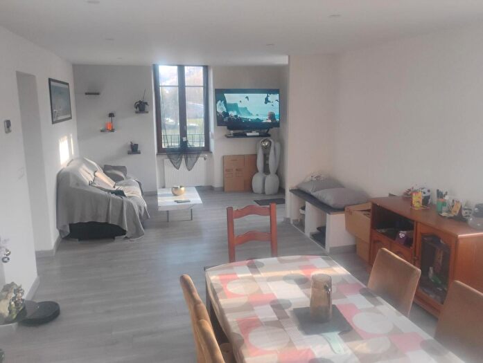 Maison 6 pièces à Ternuay-Melay-et-Saint-Hilaire, à vendre