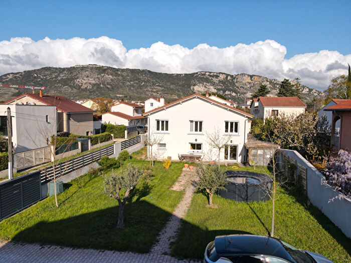 Maison à vendre - Guilherand-Granges - 7 pièces - 4 chambres