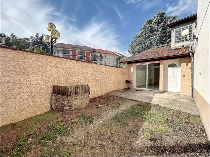 Maison à vendre - Pont-de-Chéruy - 2 pièces - 1 chambre