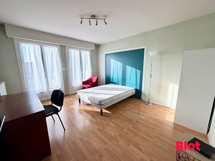 Appartement à vendre - Quartiers Nord-Ouest, Villejean - 5 pièces - 4 chambres