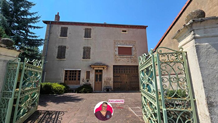 Maison à vendre - Issoire - 16 pièces - 7 chambres