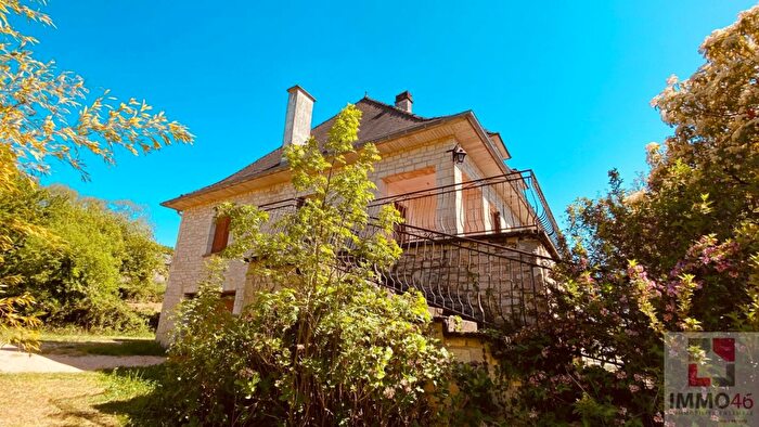 Maison 11 pièces à vendre à Lacapelle-Marival