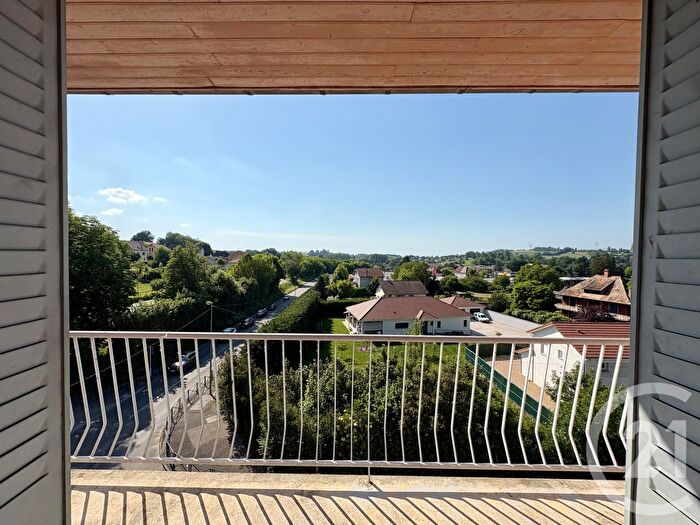 Appartement 5 pièces à Le Pont-de-Beauvoisin, à vendre