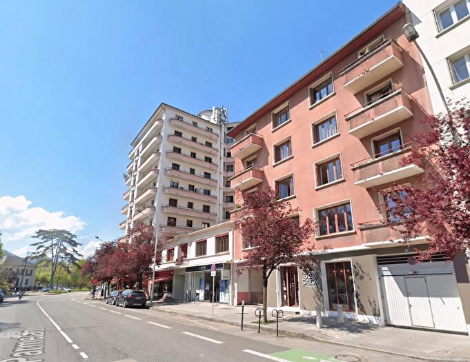Appartement 3 pièces à Annecy, Parmelan, Albigny, à louer