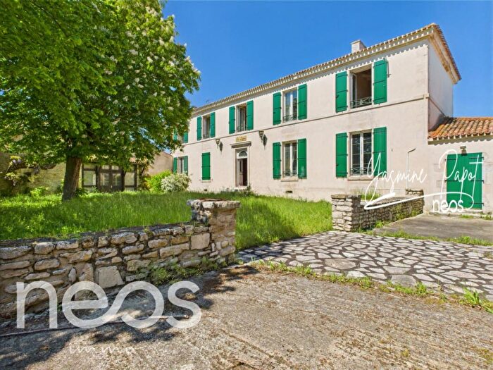 Maison à vendre - Puyravault - 9 pièces - 4 chambres