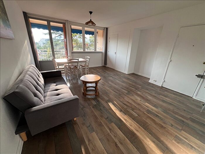 Appartement 4 pièces à Villeurbanne, à louer