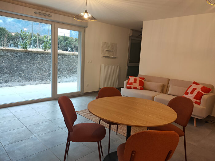 Appartement 2 pièces à Scionzier, à louer