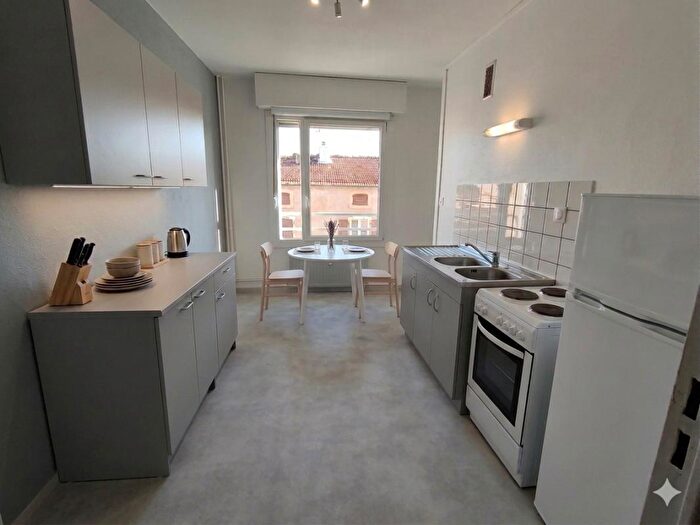 Charmes - Appartement 4 pièces à louer