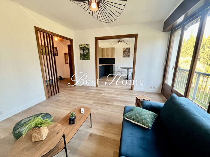 Appartement à vendre - Nîmes, collines - 2 pièces - 1 chambre