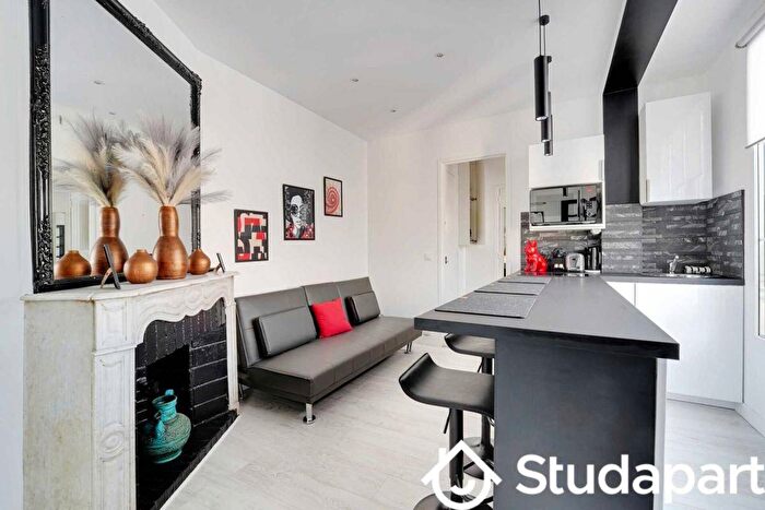 Appartement 1 pièce à louer à Plateau Ouest, Suresnes